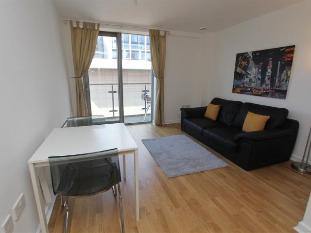 Whitehall Quay, Leeds City Centre, LS1 4EF