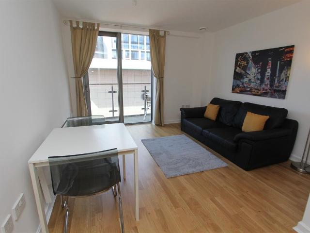 Whitehall Quay, Leeds LS1, 1 bed flat to rent, £925 pcm | PrimeLocation