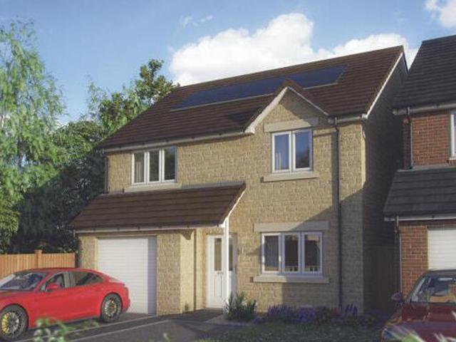 Whitehall Road, Birkenshaw, 4 Bedroom Detached