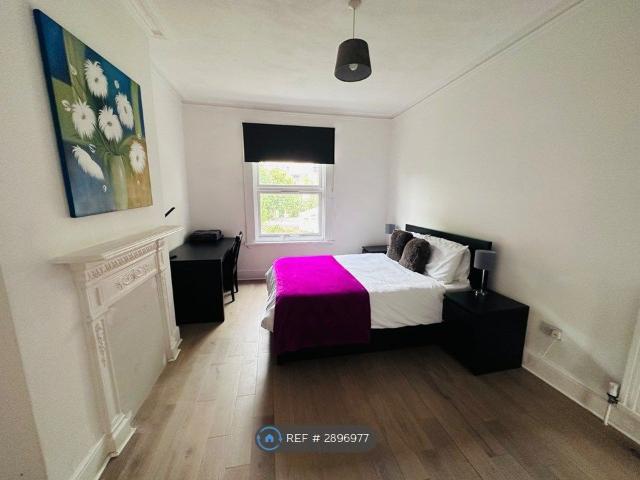 Whitehall Road, Harrow HA1, Room to rent, £1,100 pcm | PrimeLocation