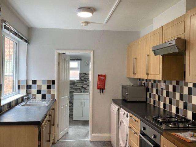 Whitehall Terrace, Lincoln, Lincolnshire LN1, 4 bed shared accommodation to rent, £468 pppm | PrimeLocation