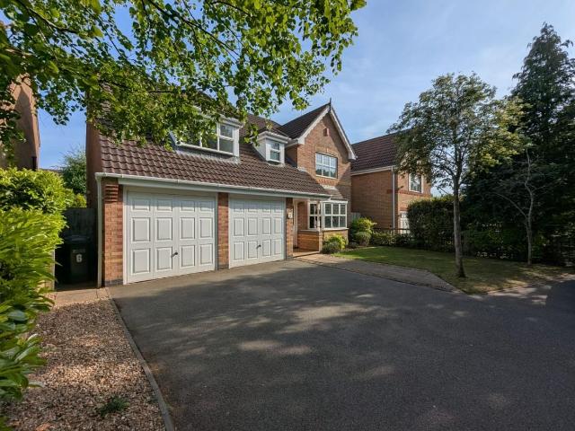 Whitehead Grove, Balsall Common, Coventry CV7, 4 bed property to rent, £2,300 pcm | PrimeLocation