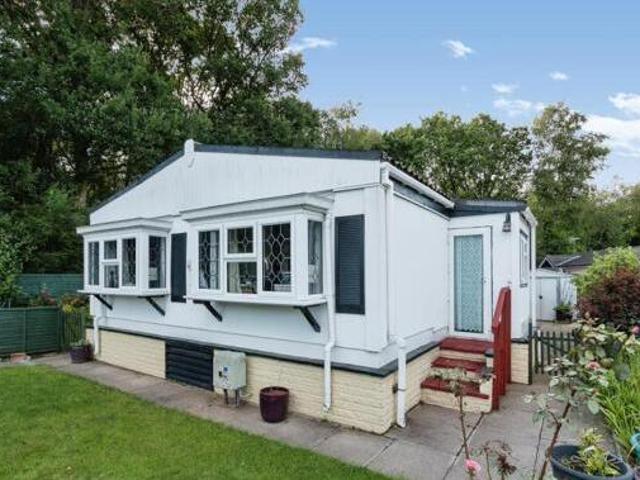 Whitehill Park, Bordon, 2 Bedroom Park