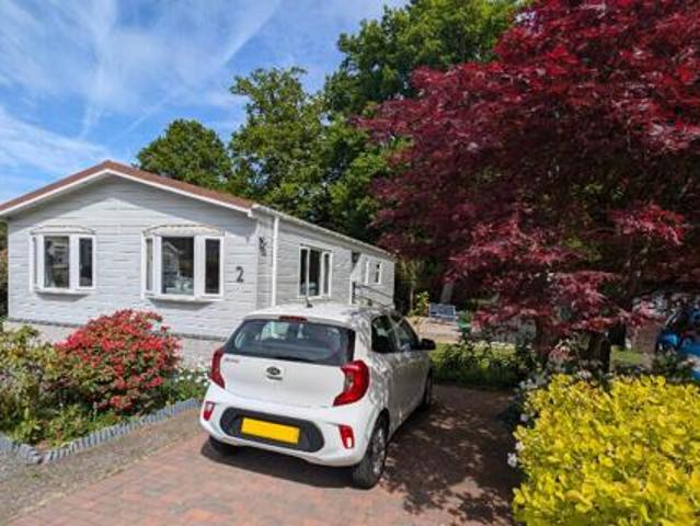 Whitehill Park, Bordon, 2 Bedroom Park