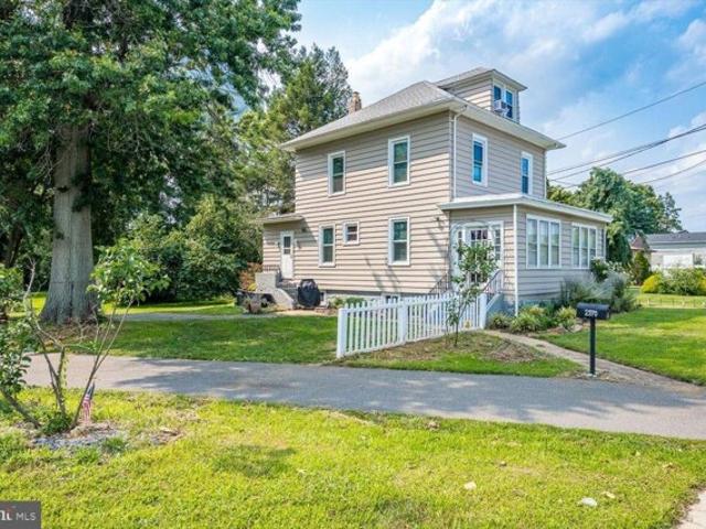 Whitehorse Mercerville Rd, Trenton, Home For Sale