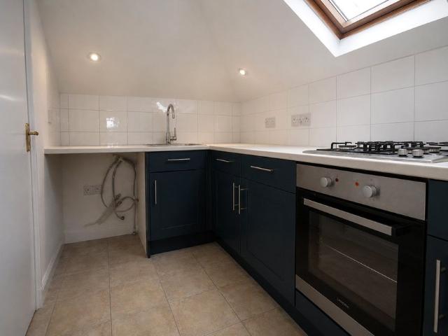 Whitehorse Lane, London, SE25 6RD