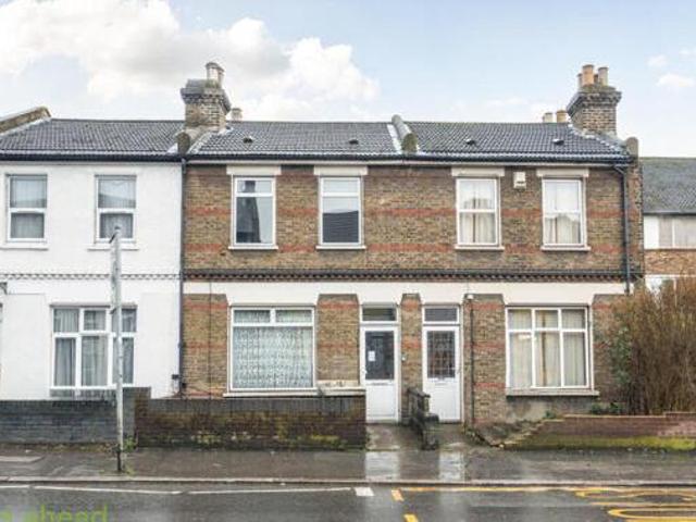 Whitehorse Lane, London, 3 Bedroom Terraced