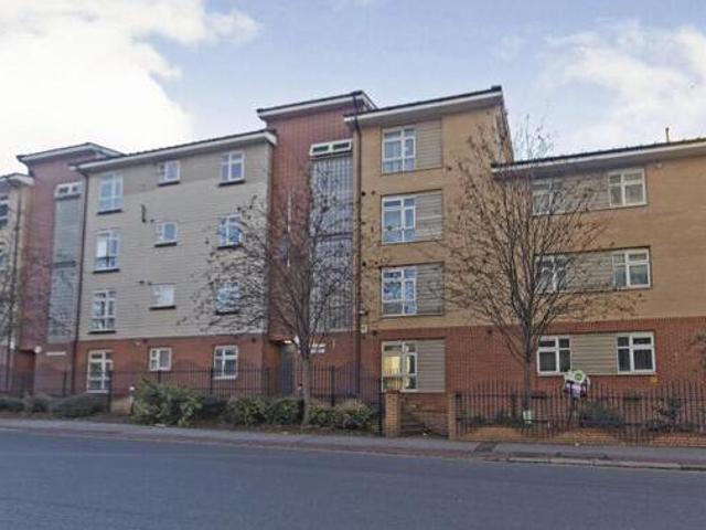 Whitehorse Road, Croydon, 1 Bedroom Flat