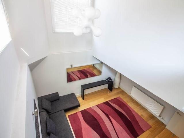 Whitehorse Road, London E1, 2 bed flat to rent, £2,500 pcm | PrimeLocation
