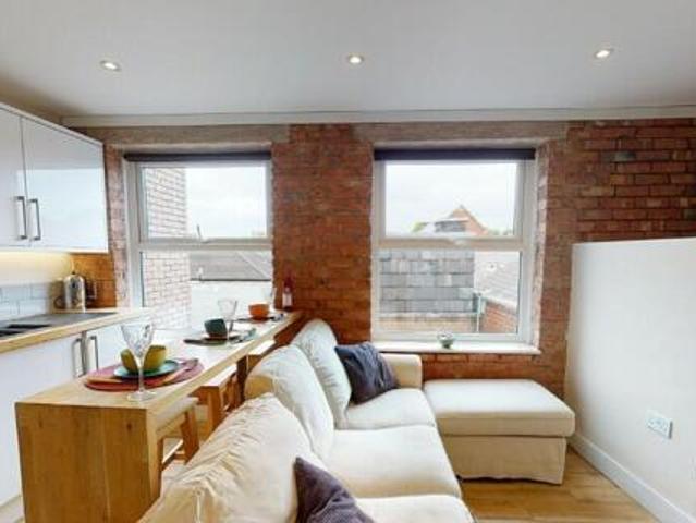 Whiteladies Road, Bristol, 3 Bedroom Flat