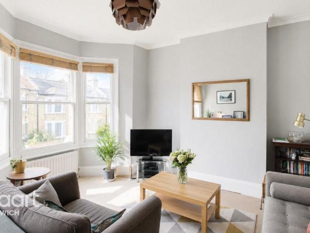 Whiteley Road, LONDON 1 bed flat to rent £1,650 pcm £381 pw