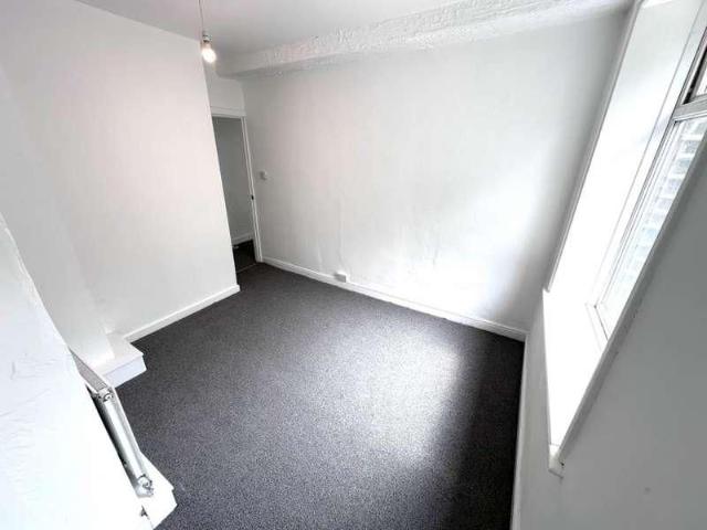 Whiteley Street, Milnsbridge, Huddersfield, HD3