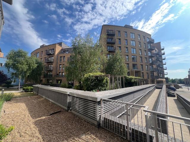 Whitestone Way, Croydon CR0, 2 bed flat to rent, £1,650 pcm | PrimeLocation