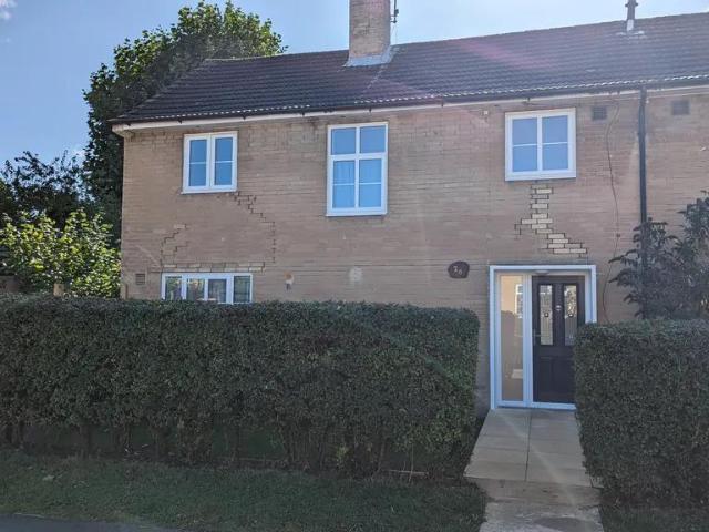 Whitethorn, Welwyn Garden City AL7 3 bed semi detached house to rent £1,900 pcm £438 pw