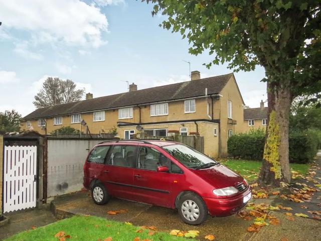 Whitethorn, Welwyn Garden City AL7, 3 bed semi detached house to rent, £2,100 pcm | PrimeLocation