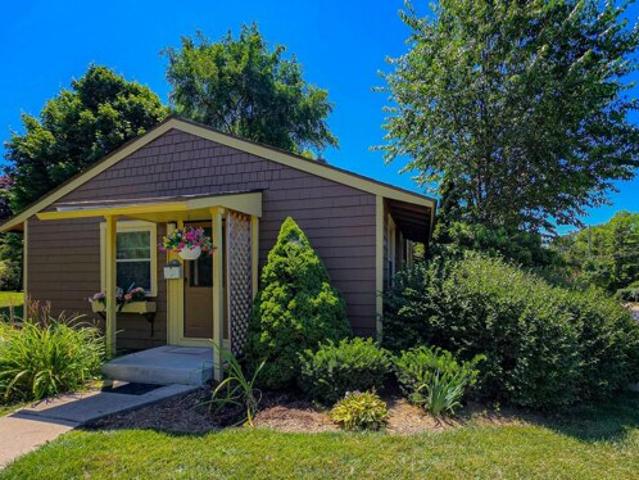 Whitewood St, Ann Arbor, Condo For Sale
