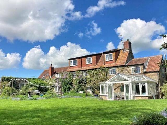 Whitfield, Nr. Thornbury, 5 Bedroom Detached