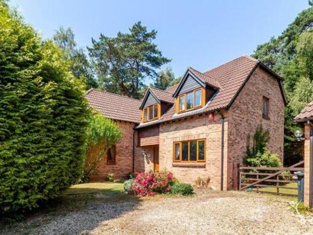 Whitfield Park, Ringwood, 5 Bedroom Detached