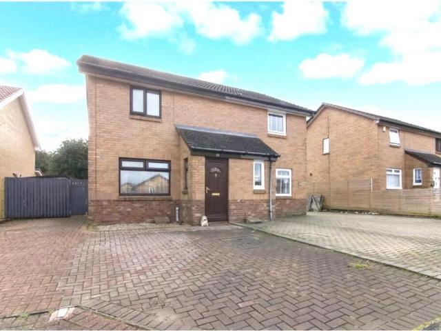 Whithorn Crescent, Glasgow G69 3 bed semi detached house to rent £1,195 pcm £276 pw