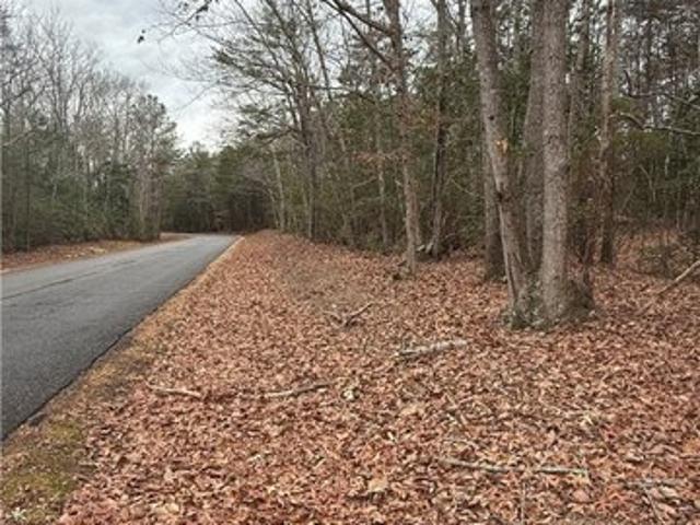 Whiting Creek Rd, Locust Hill, VA 23092