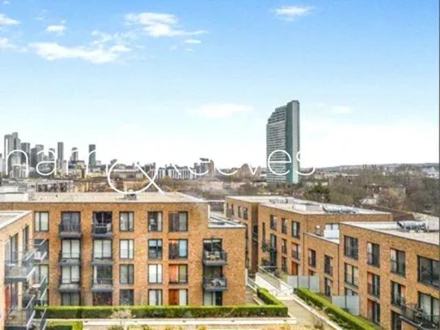 Whiting Way, London, SE16 7DR, United Kingdom | 3 bed duplex for rent #167549863 | Rentberry