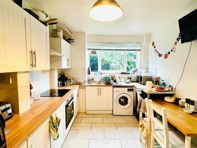 Whitlock Drive, London SW19, Room to rent, £758 pcm | PrimeLocation