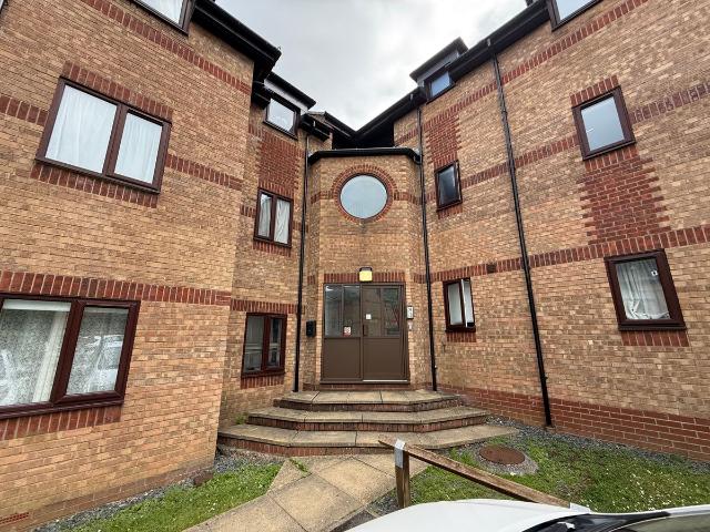 Whitley Mead, Bristol BS34, 2 bed flat to rent, £1,250 pcm | PrimeLocation