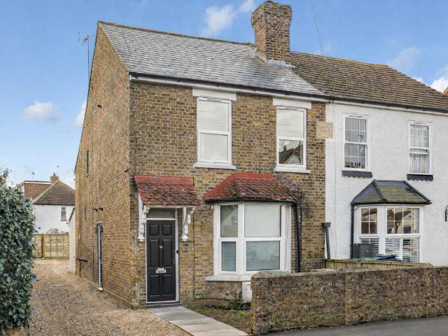 Whitley Road, Hoddesdon EN11, 1 bed maisonette to rent, £1,200 pcm | PrimeLocation