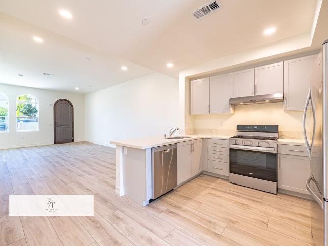 Whitmore Villas 160 2 Bedroom Apartment for Rent at 160 N New Ave, Rosemead, CA 91755 Rosemead