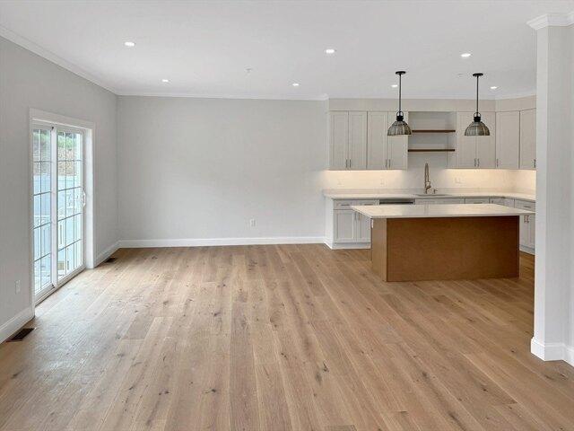 Whitman Cir Unit,bellingham, Condo For Sale