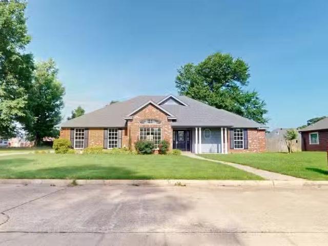 Whitmarsh, WAKE VILLAGE, TX 75501