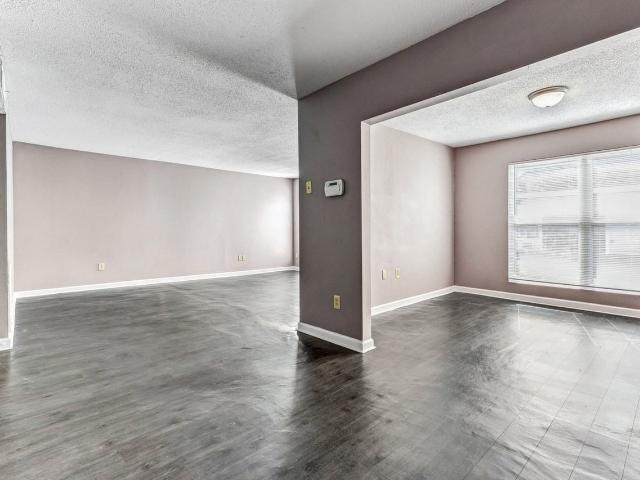 Whitney Manor 2 Bedroom Apartment for Rent at 1117 Whitney Ave, Gretna, LA 70056