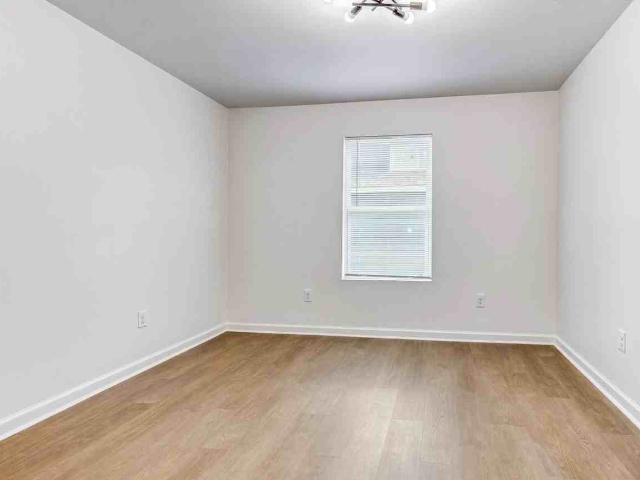 Whitney Manor 3 Bedroom Apartment for Rent at 1117 Whitney Ave, Gretna, LA 70056