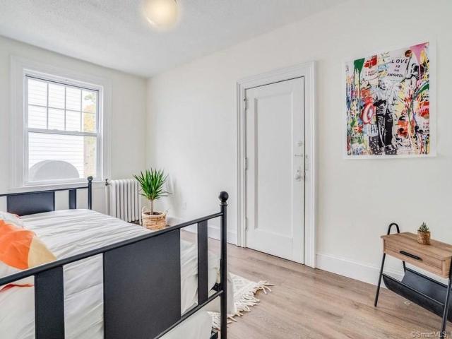 Whitney Gardens 5 Bedroom Apartment for Rent at 420 Whitney Ave, New Haven, CT 06511 Prospect Hill