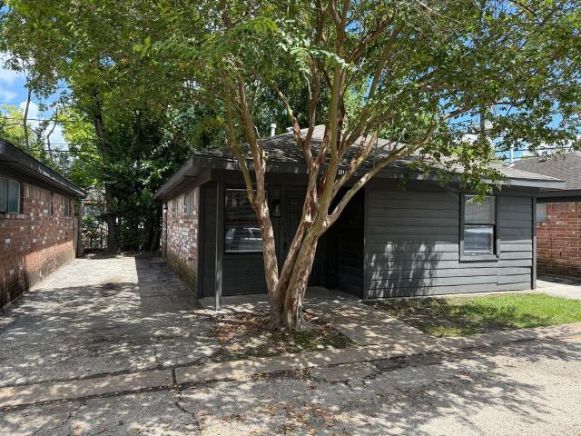 Whitney Heights 2 Bedroom Apartment for Rent at 447 E Whitney St, Houston, TX 77022 Independence Heights