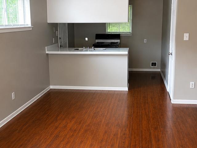 Whitney Heights 2 Bedroom Apartment for Rent at 447 E Whitney St, Houston, TX 77022 Independence Heights
