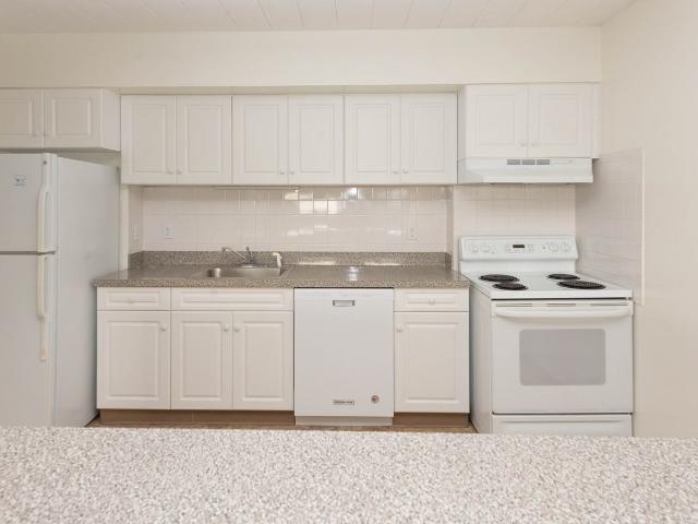 Whitney Towers 2 Bedroom Apartment for Rent at 2405 Whitney Ave, Hamden, CT 06518