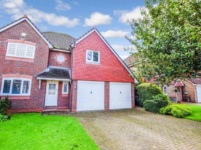 Whitson Close, High Legh, Knutsford. 4 bed detached house to rent £2,400 pcm £554 pw