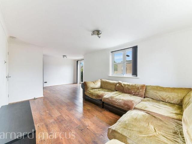 Whitstable Place, CROYDON 2 bed apartment to rent £1,800 pcm £415 pw