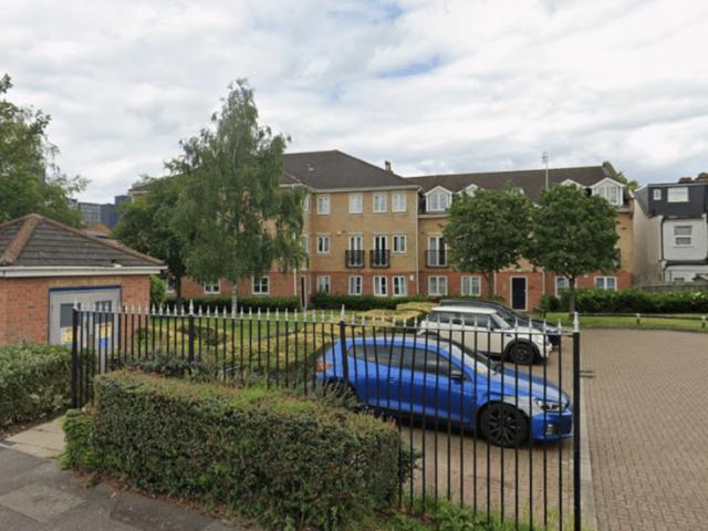 Whitstable Place, Croydon, CR0 2 bed apartment to rent £1,800 pcm £415 pw