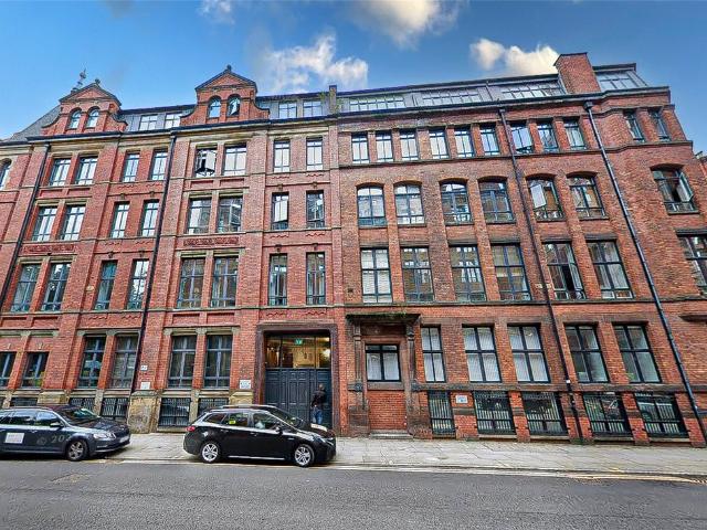 Whitworth House, 53 Whitworth Street, Manchester M1, 2 bed flat to rent, £1,350 pcm | PrimeLocation