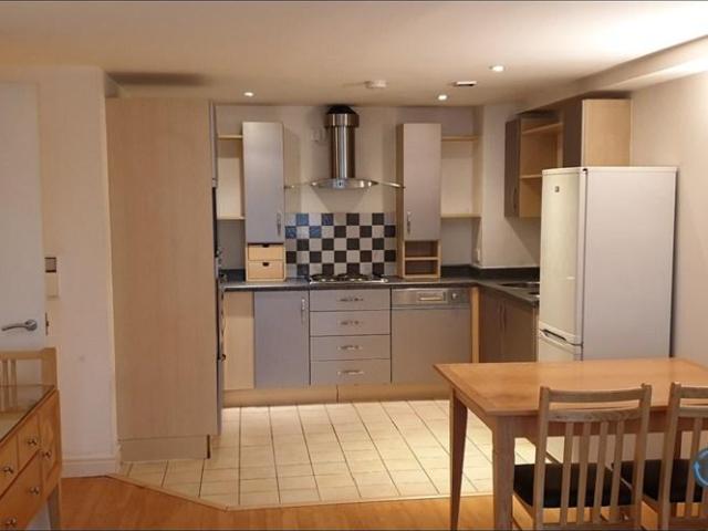 Whitworth Street West, Manchester, M1 2 bed flat to rent £1,420 pcm £328 pw