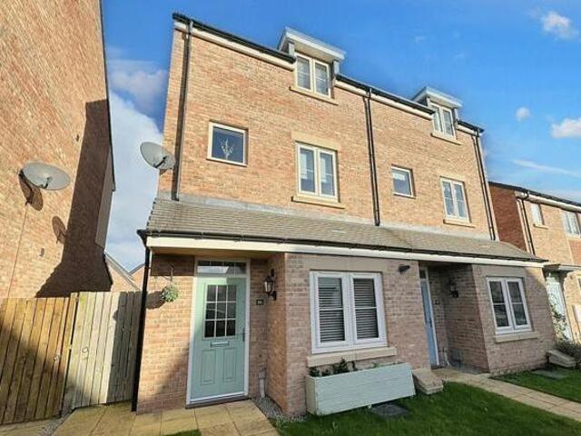 Whitworth Park Drive, Houghton Le Spring, 4 Bedroom Semi detached