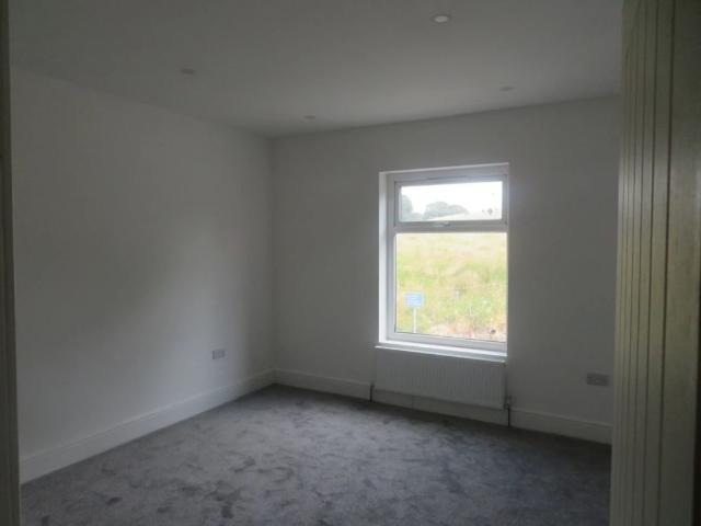 Whitworth Road, Rochdale, OL12