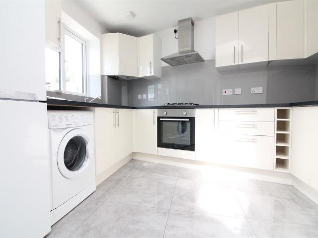 Whitton Avenue East, Greenford UB6, 4 bed terraced house to rent, £2,800 pcm | PrimeLocation