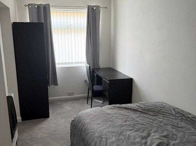 Whitton Avenue East, Greenford UB6, Room to rent, £1,075 pcm | PrimeLocation