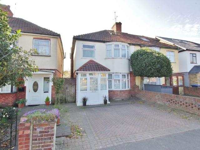 Whitton Dene, Isleworth TW7, 4 bed semi detached house to rent, £2,650 pcm | PrimeLocation