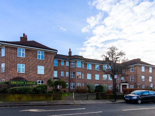 Whitton Road, Twickenham TW1, 1 bed flat to rent, £1,595 pcm | PrimeLocation