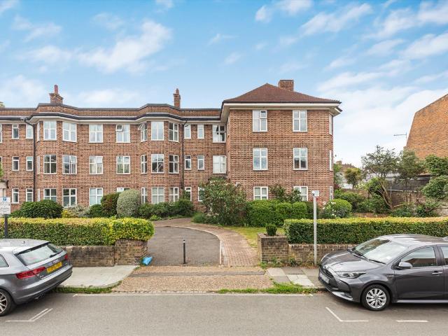 Whitton Road, Twickenham TW1, 2 bed flat to rent, £1,995 pcm | PrimeLocation