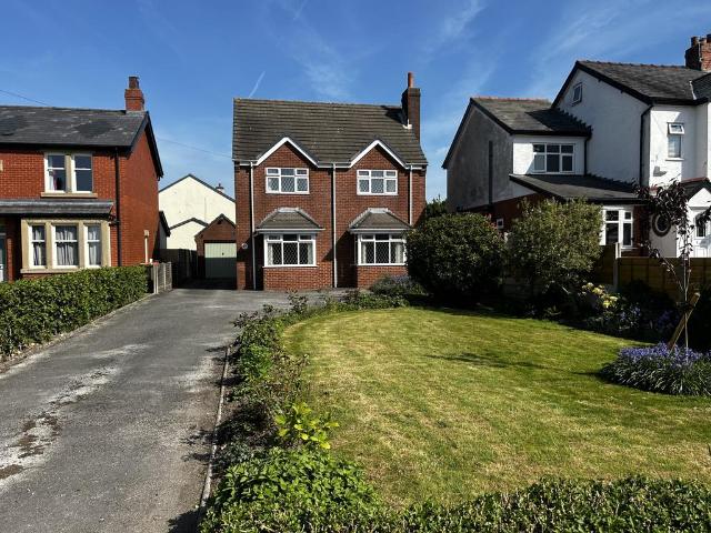 Whittingham Lane, Goosnargh PR3 3 bed detached house to rent £1,225 pcm £283 pw